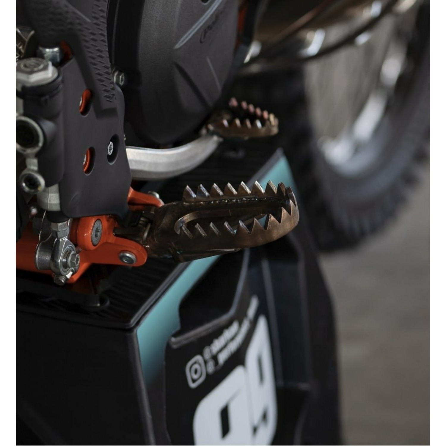 Mitigator Pro Foot Pegs Fits Ktm (EXC/XC-W/XC/SX) Husqvarna (TE/TX/TC ...